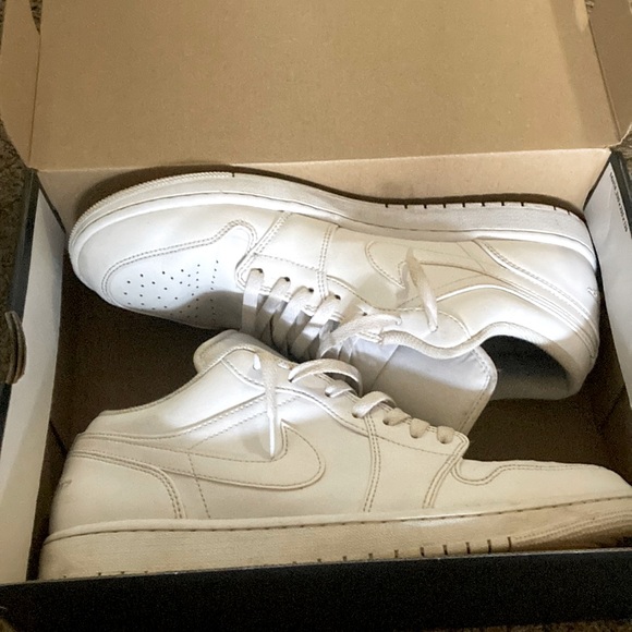 Jordan | Shoes | The Shoe Is Used But Still In Good Shape | Poshmark